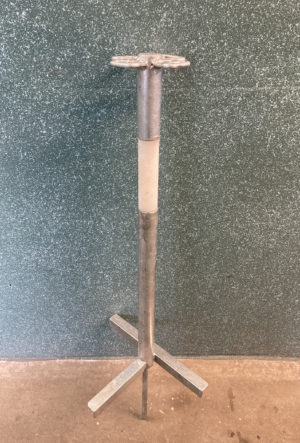 Portable Fence Post for temporary electric fences - troughMOBILE